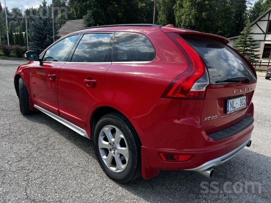 Sarkans Volvo XC60 2010 Cēsis, ar dzinēja tilpumu 2.40 L un nobraukumu 260 tūkst. km par 8000 €, foto 5 vietnē AUTOMOTO.COM.LV