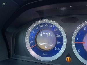 Красный Вольво ХС60 2010 в Каунас, объемом двигателя 2.40 л и пробегом 211 тыс. км за 5300 €, фото 20 на AUTOMOTO.COM.LV