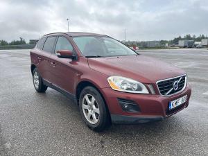 Red Volvo XC60 2010 in Vilnius, with an engine capacity of 3.19 L and mileage of 122 thousand km for 9900 €, photo 4 on AUTOMOTO.COM.LV