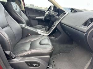 Red Volvo XC60 2010 in Vilnius, with an engine capacity of 3.19 L and mileage of 122 thousand km for 9900 €, photo 20 on AUTOMOTO.COM.LV