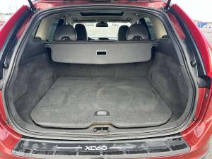 Red Volvo XC60 2010 in Vilnius, with an engine capacity of 3.19 L and mileage of 122 thousand km for 9900 €, photo 47 on AUTOMOTO.COM.LV