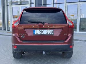 Red Volvo XC60 2010 in Vilnius, with an engine capacity of 2.40 L and mileage of 277 thousand km for 5500 €, photo 6 on AUTOMOTO.COM.LV