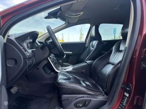 Red Volvo XC60 2010 in Vilnius, with an engine capacity of 2.40 L and mileage of 277 thousand km for 5500 €, photo 8 on AUTOMOTO.COM.LV