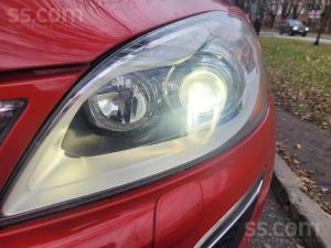 Sarkans Volvo XC60 2011 Rīga, ar dzinēja tilpumu 2.40 L un nobraukumu 269 tūkst. km par 10700 €, foto 8 vietnē AUTOMOTO.COM.LV