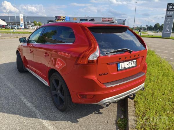 Red Volvo XC60 2011 in Riga, with an engine capacity of 2.40 L and mileage of 272 thousand km for 8500 €, photo 5 on AUTOMOTO.COM.LV