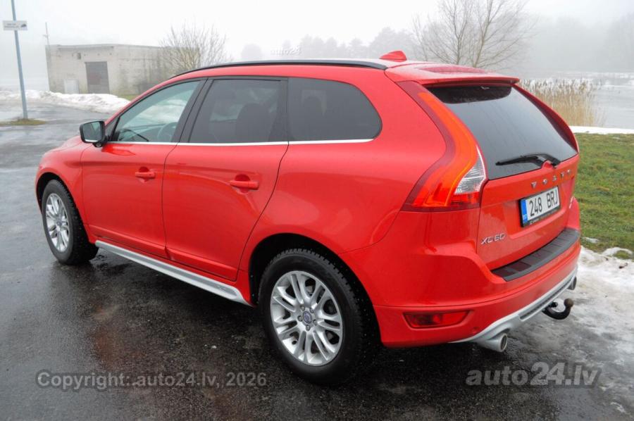 Sarkans Volvo XC60 2011 Tartu, ar dzinēja tilpumu 2.40 L un nobraukumu 295 tūkst. km par 10500 €, foto 4 vietnē AUTOMOTO.COM.LV
