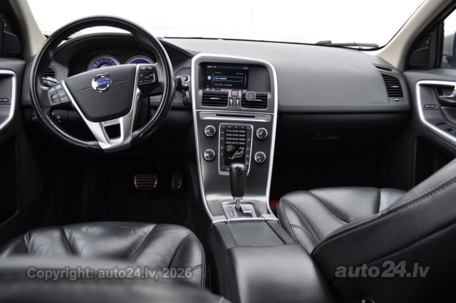 Sarkans Volvo XC60 2011 Tartu, ar dzinēja tilpumu 2.40 L un nobraukumu 295 tūkst. km par 10500 €, foto 7 vietnē AUTOMOTO.COM.LV