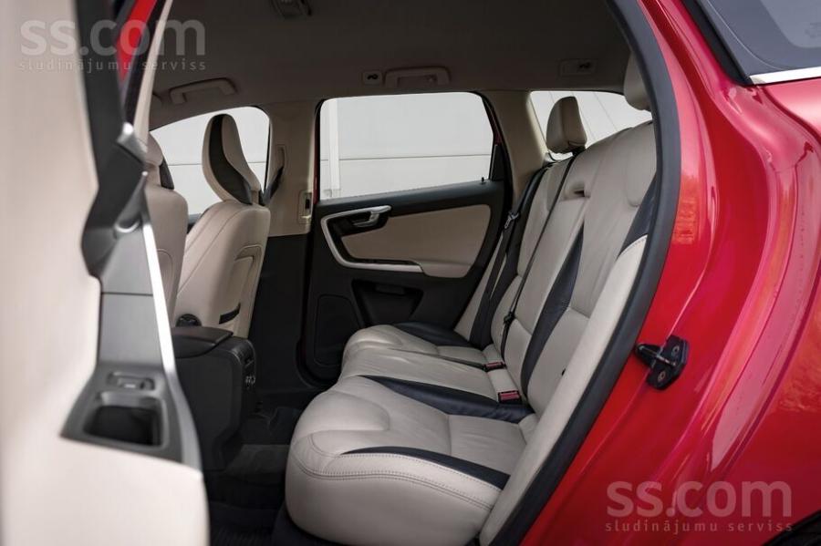 Sarkans Volvo XC60 2011 Rīga, ar dzinēja tilpumu 2.40 L un nobraukumu 323 tūkst. km par 7500 €, foto 11 vietnē AUTOMOTO.COM.LV