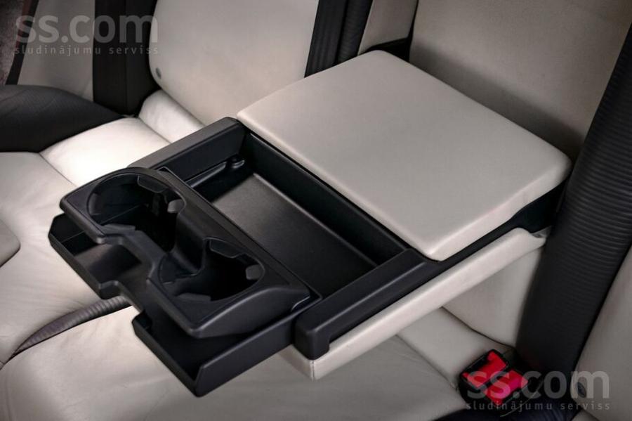 Sarkans Volvo XC60 2011 Rīga, ar dzinēja tilpumu 2.40 L un nobraukumu 323 tūkst. km par 7500 €, foto 13 vietnē AUTOMOTO.COM.LV