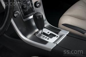 Sarkans Volvo XC60 2011 Rīga, ar dzinēja tilpumu 2.40 L un nobraukumu 323 tūkst. km par 7500 €, foto 23 vietnē AUTOMOTO.COM.LV