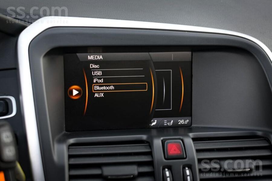Sarkans Volvo XC60 2011 Rīga, ar dzinēja tilpumu 2.40 L un nobraukumu 323 tūkst. km par 7500 €, foto 26 vietnē AUTOMOTO.COM.LV