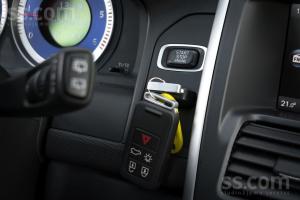 Sarkans Volvo XC60 2011 Rīga, ar dzinēja tilpumu 2.40 L un nobraukumu 323 tūkst. km par 7500 €, foto 28 vietnē AUTOMOTO.COM.LV
