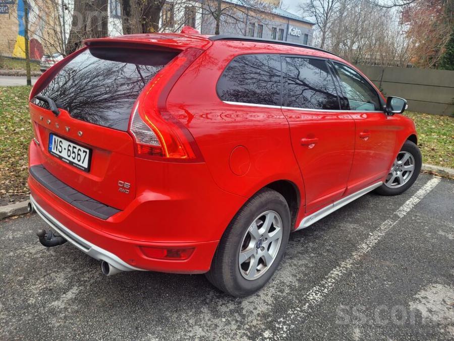Sarkans Volvo XC60 2011 Rīga, ar dzinēja tilpumu 2.40 L un nobraukumu 272 tūkst. km par 9700 €, foto 1 vietnē AUTOMOTO.COM.LV