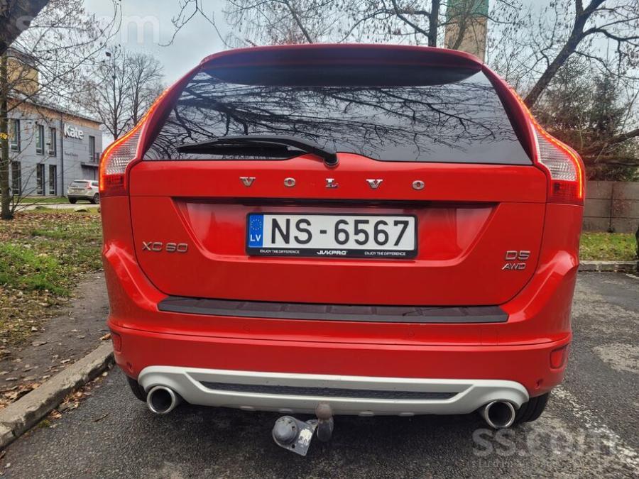 Sarkans Volvo XC60 2011 Rīga, ar dzinēja tilpumu 2.40 L un nobraukumu 272 tūkst. km par 9700 €, foto 3 vietnē AUTOMOTO.COM.LV