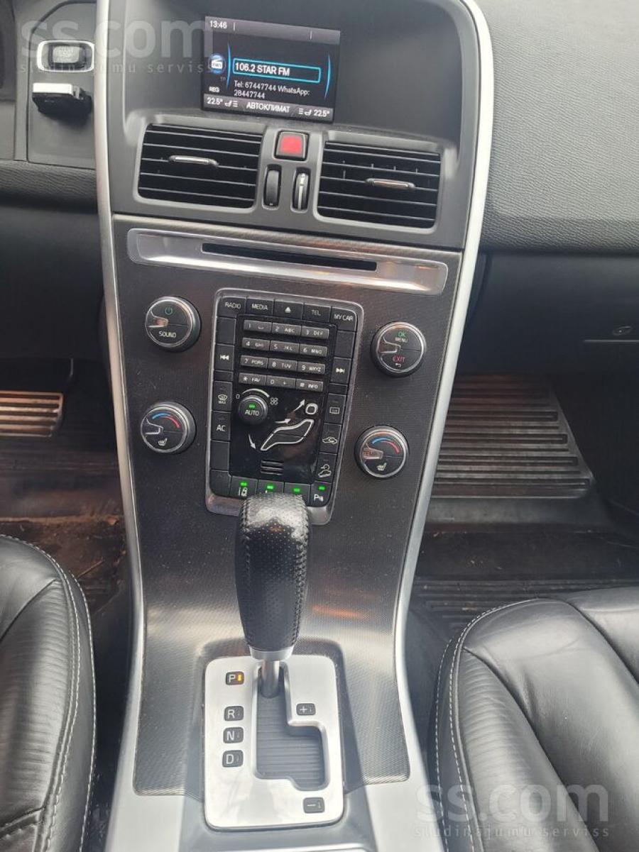 Sarkans Volvo XC60 2011 Rīga, ar dzinēja tilpumu 2.40 L un nobraukumu 272 tūkst. km par 9700 €, foto 6 vietnē AUTOMOTO.COM.LV