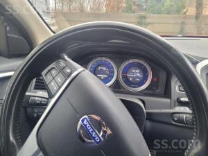 Sarkans Volvo XC60 2011 Rīga, ar dzinēja tilpumu 2.40 L un nobraukumu 272 tūkst. km par 9700 €, foto 7 vietnē AUTOMOTO.COM.LV