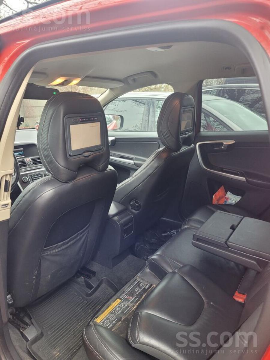 Sarkans Volvo XC60 2011 Rīga, ar dzinēja tilpumu 2.40 L un nobraukumu 272 tūkst. km par 9700 €, foto 8 vietnē AUTOMOTO.COM.LV