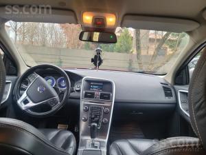 Sarkans Volvo XC60 2011 Rīga, ar dzinēja tilpumu 2.40 L un nobraukumu 272 tūkst. km par 9700 €, foto 9 vietnē AUTOMOTO.COM.LV