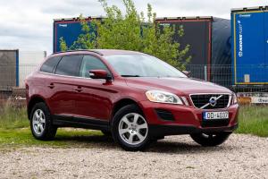 Red Volvo XC60 2011 in Riga, with an engine capacity of 2.00 L and mileage of 212 thousand km for 10495 €, photo  on AUTOMOTO.COM.LV
