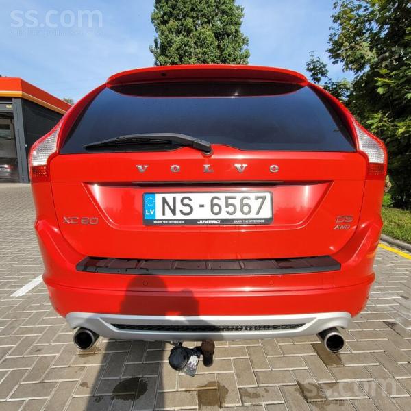 Sarkans Volvo XC60 2011 Rīga, ar dzinēja tilpumu 2.40 L un nobraukumu 279 tūkst. km par 7800 €, foto 5 vietnē AUTOMOTO.COM.LV