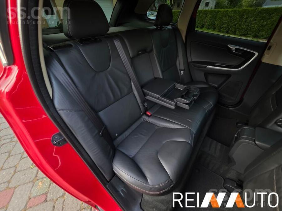 Sarkans Volvo XC60 2011 Rīga, ar dzinēja tilpumu 2.40 L un nobraukumu 255 tūkst. km par 9950 €, foto 15 vietnē AUTOMOTO.COM.LV