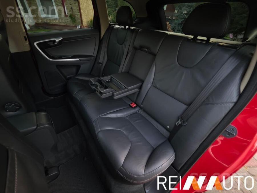 Sarkans Volvo XC60 2011 Rīga, ar dzinēja tilpumu 2.40 L un nobraukumu 255 tūkst. km par 9950 €, foto 16 vietnē AUTOMOTO.COM.LV