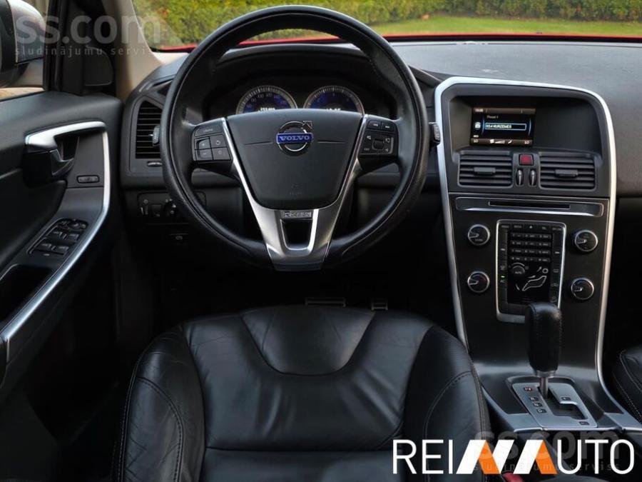Sarkans Volvo XC60 2011 Rīga, ar dzinēja tilpumu 2.40 L un nobraukumu 255 tūkst. km par 9950 €, foto 24 vietnē AUTOMOTO.COM.LV
