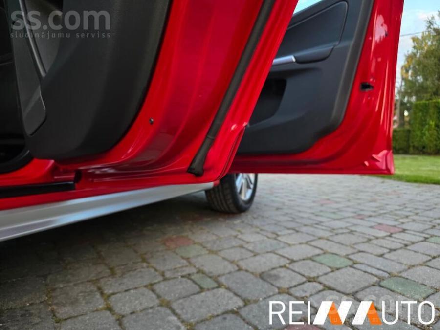 Sarkans Volvo XC60 2011 Rīga, ar dzinēja tilpumu 2.40 L un nobraukumu 255 tūkst. km par 9950 €, foto 30 vietnē AUTOMOTO.COM.LV
