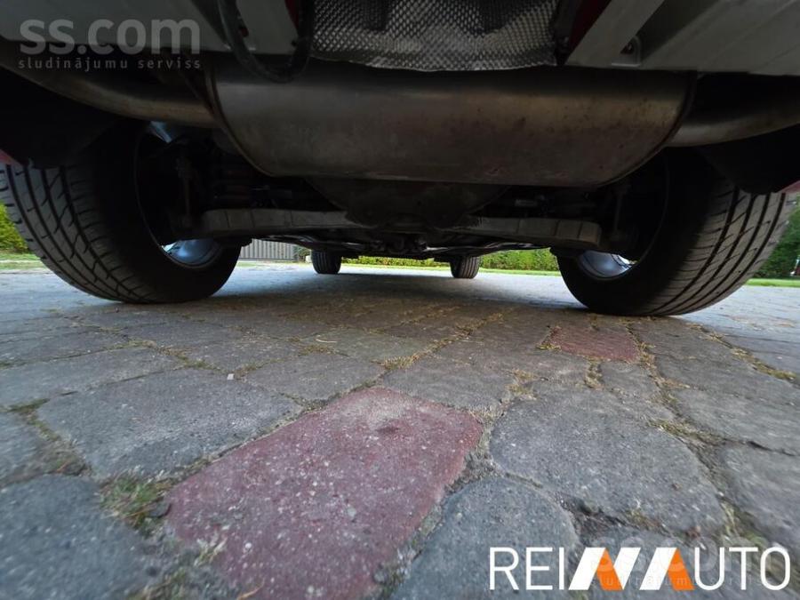 Sarkans Volvo XC60 2011 Rīga, ar dzinēja tilpumu 2.40 L un nobraukumu 255 tūkst. km par 9950 €, foto 32 vietnē AUTOMOTO.COM.LV