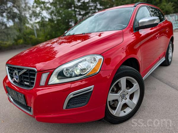 Red Volvo XC60 2011 in Jurmala, with an engine capacity of 2.00 L and mileage of 0 thousand km for 7650 €, photo 5 on AUTOMOTO.COM.LV