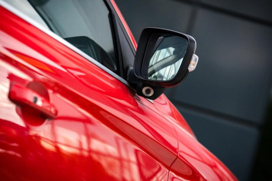 Red Volvo XC60 2012 in Riga, with an engine capacity of 2.40 L and mileage of 239 thousand km for 11250 €, photo 5 on AUTOMOTO.COM.LV
