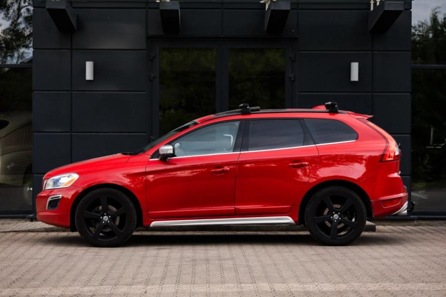 Red Volvo XC60 2012 in Riga, with an engine capacity of 2.40 L and mileage of 239 thousand km for 11250 €, photo 19 on AUTOMOTO.COM.LV