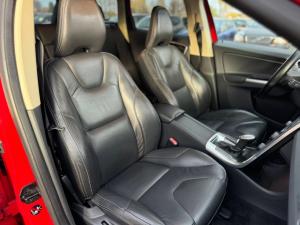 Red Volvo XC60 2012 in Riga, with an engine capacity of 2.40 L and mileage of 239 thousand km for 11250 €, photo 24 on AUTOMOTO.COM.LV
