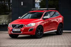 Red Volvo XC60 2012 in Riga, with an engine capacity of 2.40 L and mileage of 239 thousand km for 11250 €, photo 25 on AUTOMOTO.COM.LV