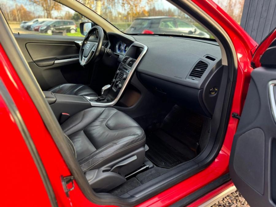 Red Volvo XC60 2012 in Riga, with an engine capacity of 2.40 L and mileage of 239 thousand km for 11250 €, photo 26 on AUTOMOTO.COM.LV