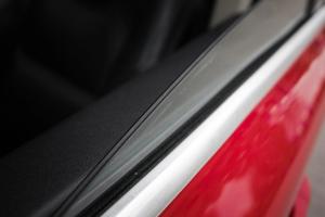 Red Volvo XC60 2012 in Riga, with an engine capacity of 2.40 L and mileage of 239 thousand km for 11250 €, photo 27 on AUTOMOTO.COM.LV