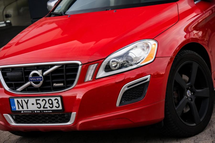 Red Volvo XC60 2012 in Riga, with an engine capacity of 2.40 L and mileage of 239 thousand km for 11250 €, photo 29 on AUTOMOTO.COM.LV