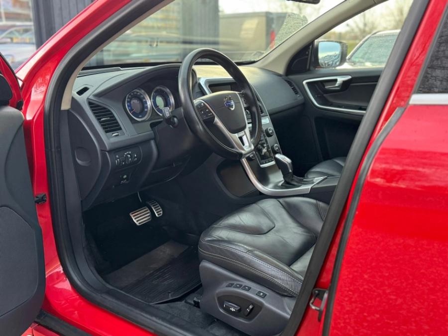 Red Volvo XC60 2012 in Riga, with an engine capacity of 2.40 L and mileage of 239 thousand km for 11250 €, photo 30 on AUTOMOTO.COM.LV