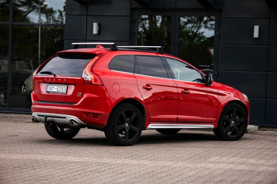 Red Volvo XC60 2012 in Riga, with an engine capacity of 2.40 L and mileage of 239 thousand km for 11250 €, photo 40 on AUTOMOTO.COM.LV