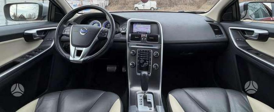Sarkans Volvo XC60 2012 Šauļi, ar dzinēja tilpumu 1.98 L un nobraukumu 255 tūkst. km par 12450 €, foto 21 vietnē AUTOMOTO.COM.LV