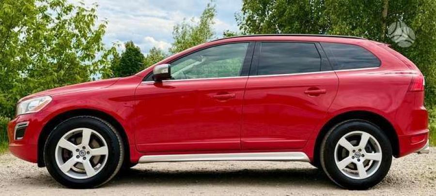 Sarkans Volvo XC60 2012 Šauļi, ar dzinēja tilpumu 1.98 L un nobraukumu 255 tūkst. km par 12450 €, foto 14 vietnē AUTOMOTO.COM.LV