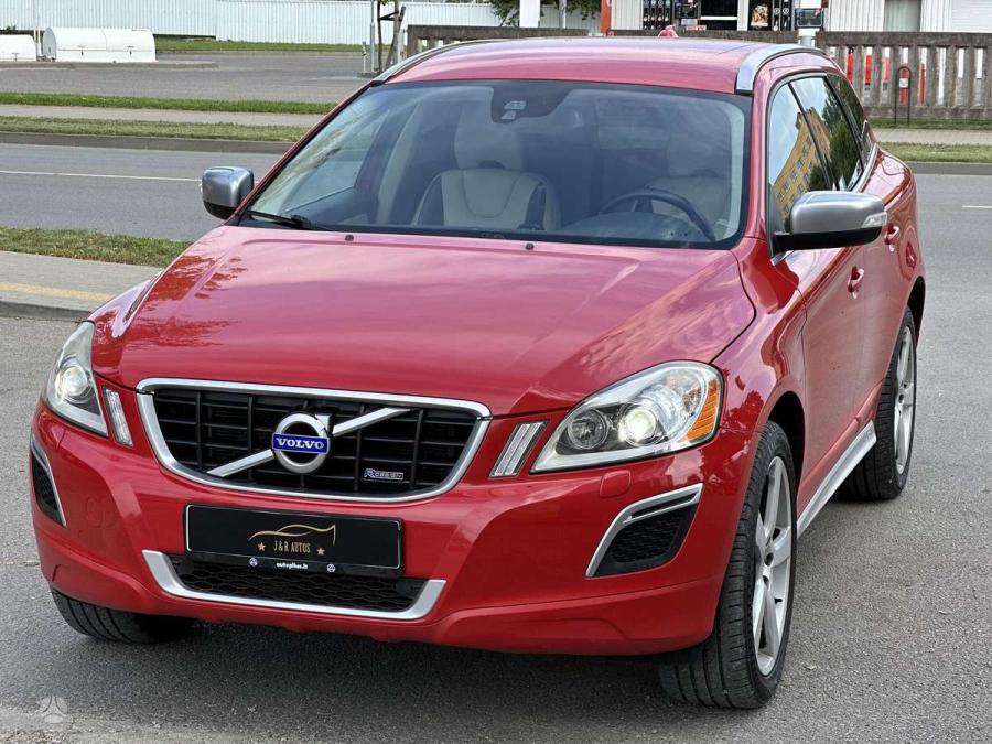 Red Volvo XC60 2012 in Siauliai, with an engine capacity of 2.40 L and mileage of 275 thousand km for 9950 €, photo 6 on AUTOMOTO.COM.LV