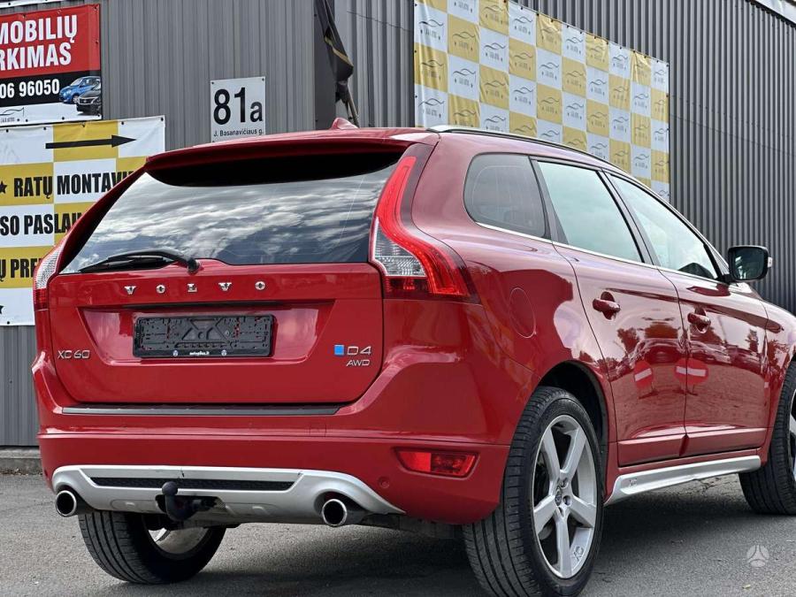 Red Volvo XC60 2012 in Siauliai, with an engine capacity of 2.40 L and mileage of 275 thousand km for 9950 €, photo 13 on AUTOMOTO.COM.LV