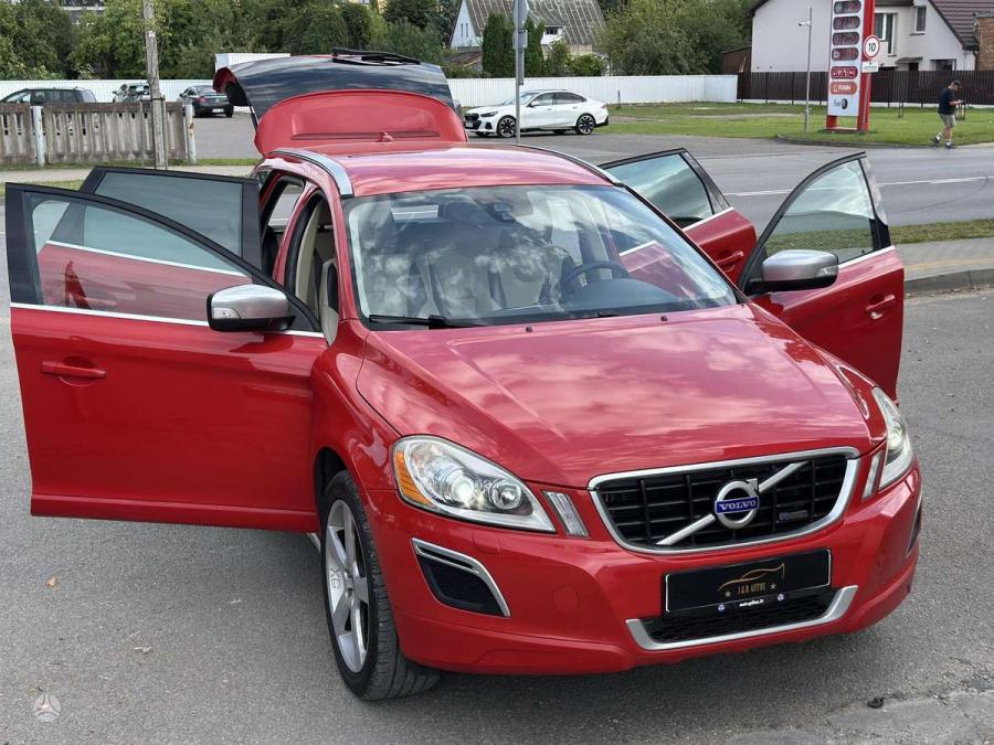 Red Volvo XC60 2012 in Siauliai, with an engine capacity of 2.40 L and mileage of 275 thousand km for 9950 €, photo 19 on AUTOMOTO.COM.LV