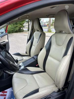 Red Volvo XC60 2012 in Siauliai, with an engine capacity of 2.40 L and mileage of 275 thousand km for 9950 €, photo 22 on AUTOMOTO.COM.LV