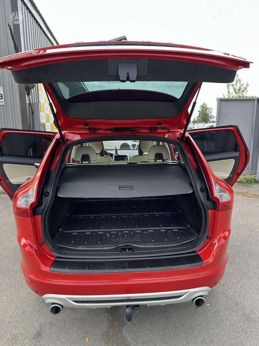 Red Volvo XC60 2012 in Siauliai, with an engine capacity of 2.40 L and mileage of 275 thousand km for 9950 €, photo 36 on AUTOMOTO.COM.LV