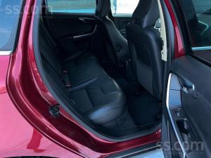Sarkans Volvo XC60 2012 Jelgava, ar dzinēja tilpumu 2.40 L un nobraukumu 174 tūkst. km par 11596 €, foto 4 vietnē AUTOMOTO.COM.LV