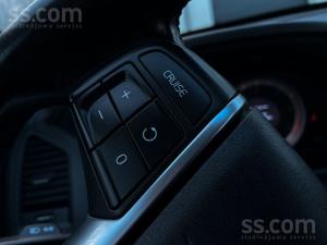 Sarkans Volvo XC60 2012 Jelgava, ar dzinēja tilpumu 2.40 L un nobraukumu 174 tūkst. km par 11596 €, foto 14 vietnē AUTOMOTO.COM.LV