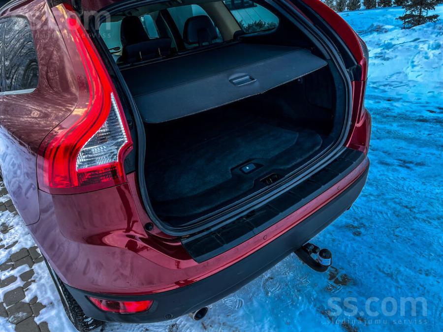 Sarkans Volvo XC60 2012 Jelgava, ar dzinēja tilpumu 2.40 L un nobraukumu 174 tūkst. km par 11596 €, foto 18 vietnē AUTOMOTO.COM.LV