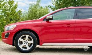 Sarkans Volvo XC60 2012 Šauļi, ar dzinēja tilpumu 1.98 L un nobraukumu 255 tūkst. km par 12450 €, foto 12 vietnē AUTOMOTO.COM.LV